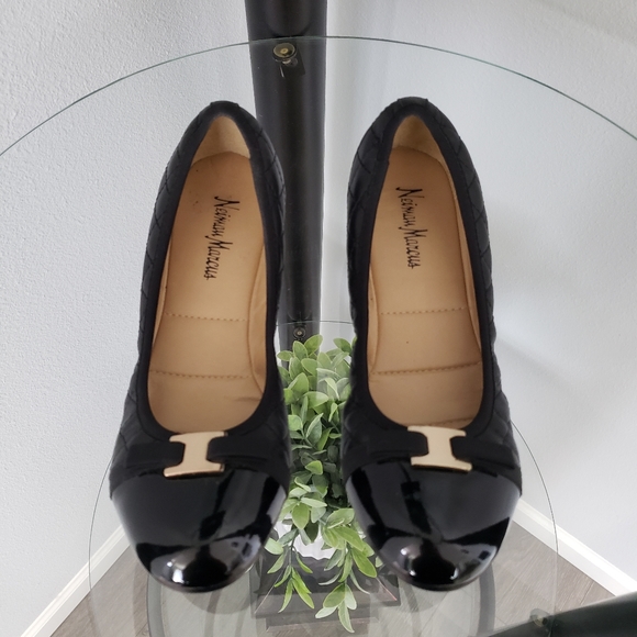 Neiman Marcus | Shoes | Neiman Marcus Womens Black Leather Hidden Wedge ...